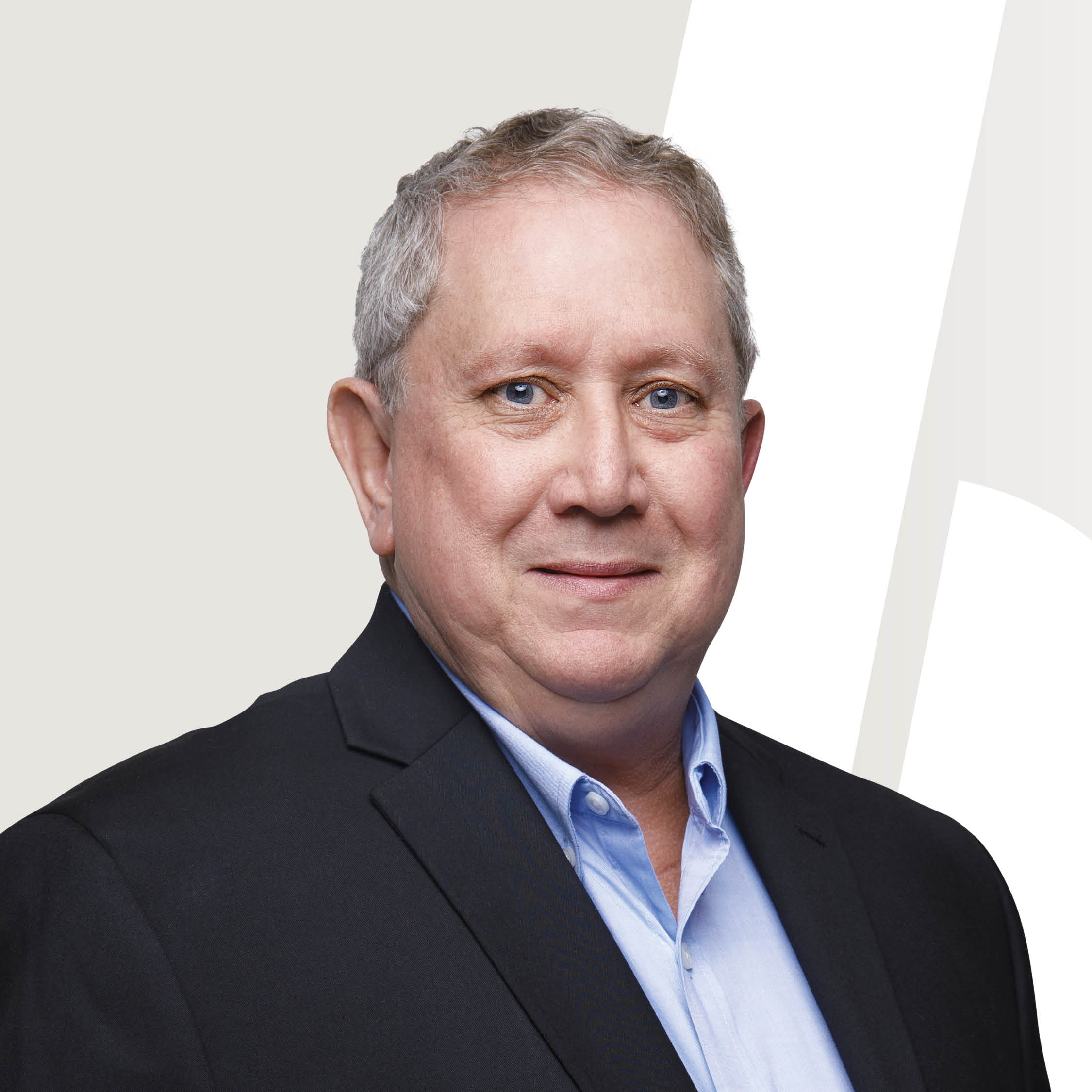 Rhett Miller Celebrates 20 Years of Dedication and Excellence - HEAPY