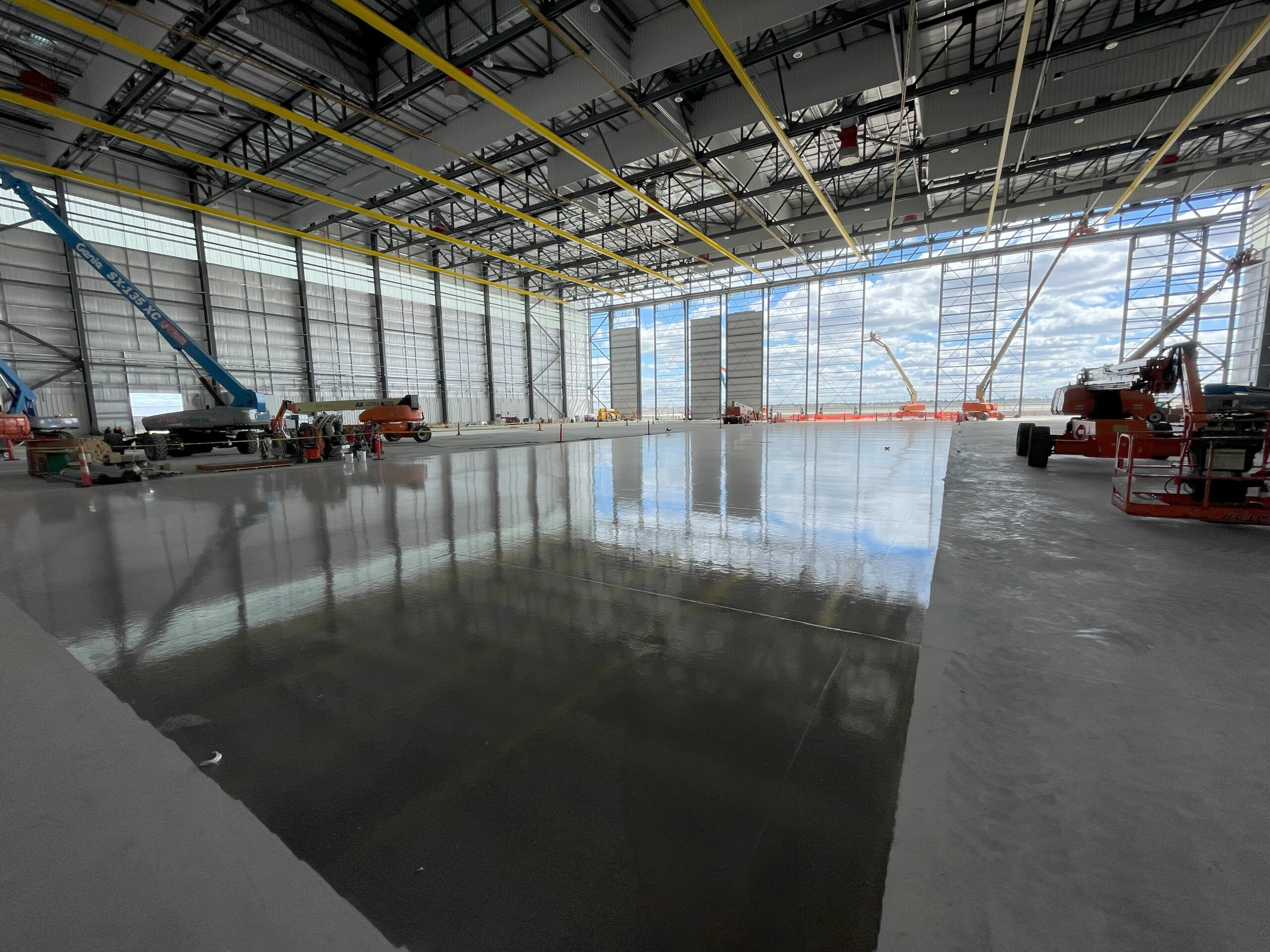 Dayton International Airport Sierra Nevada Hangars - HEAPY